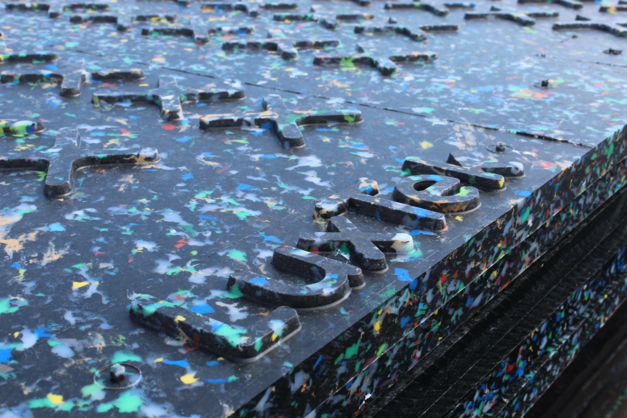 Heavy-duty plate Maximum: loadble up to 200 tons | LuxTek GmbH